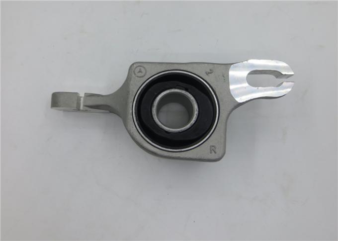 Auto parts Suspension bushing for Mersedes Benz W164 OEM 1643300843